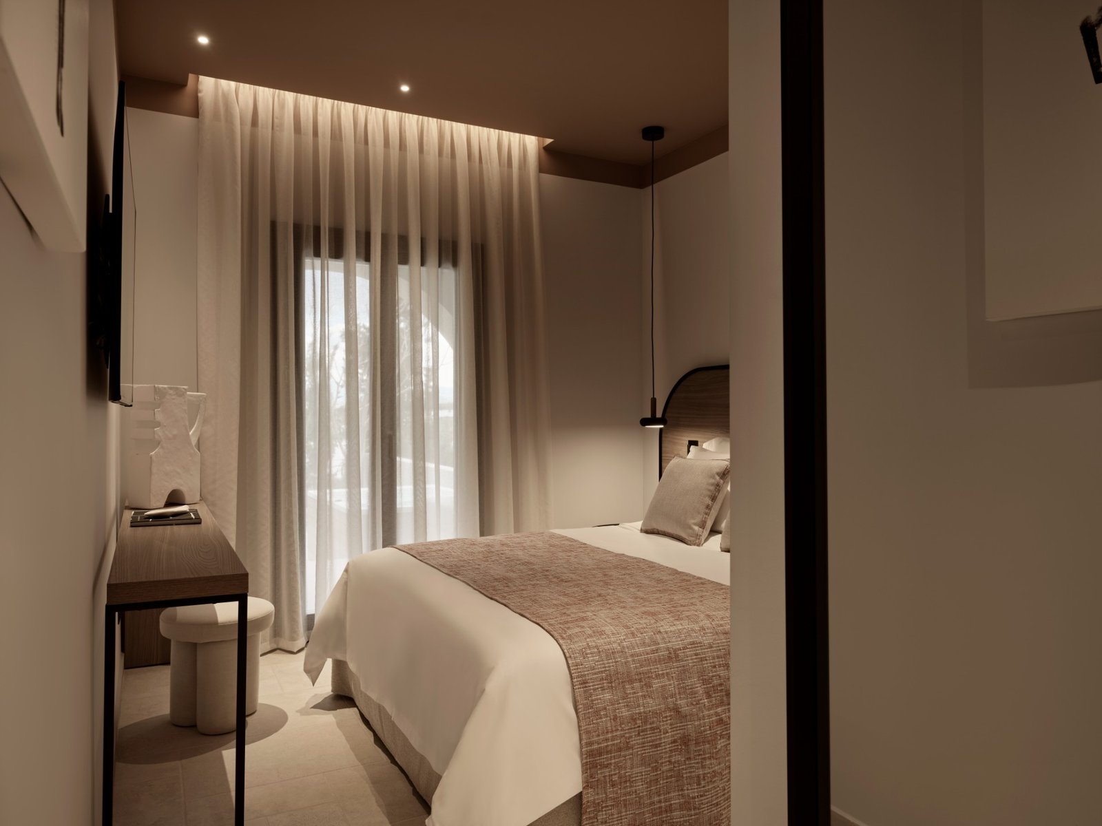 Comfort Room with Hot Tub - NAUMA Design Boutique Hotel